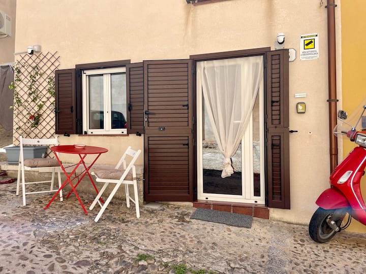 “6 Al Duomo”, Sei A Casa - Cefalù