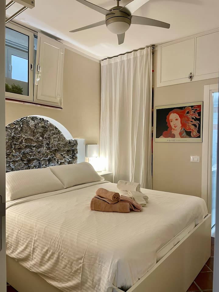 “6 Al Duomo”, Sei A Casa - Cefalù