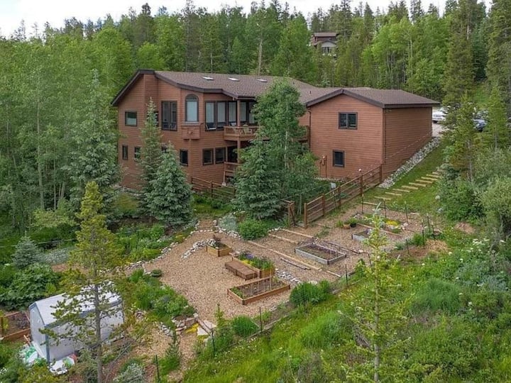 Breck Peak 7 Chalet Home, Sauna, Hot Tub & Theatre - Breckenridge, CO