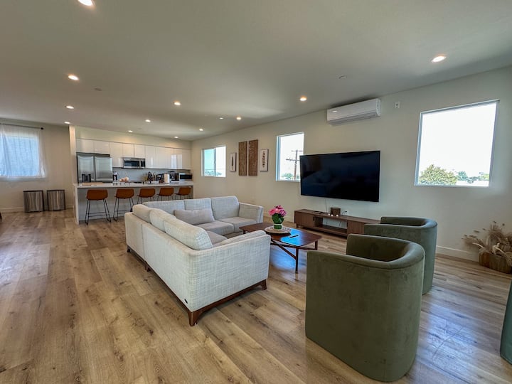 Boho Haus - 4 Bedroom Suites + Xxl Parking Spots - Culver City