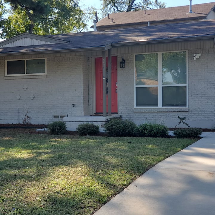 Spacious Enclave, Convention Ctr<1m. Crib/bbq - Mesquite, TX