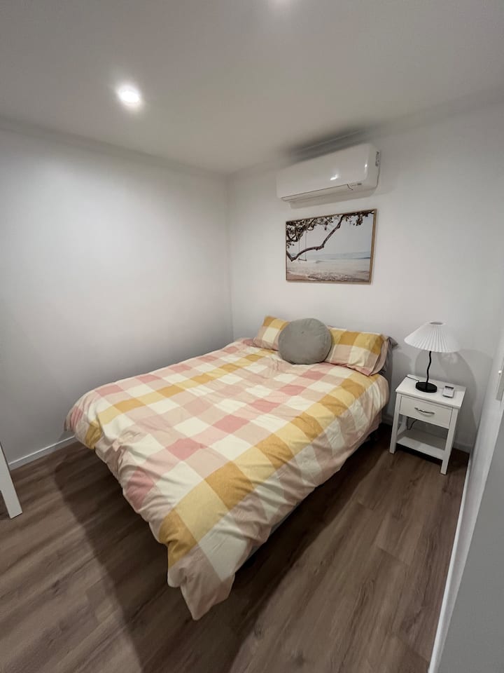 Private Sleep-out In Springlands - Blenheim
