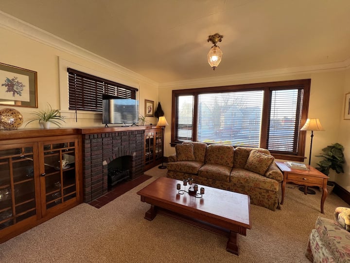 Holly Grand Duplex Main Level - Duluth, MN