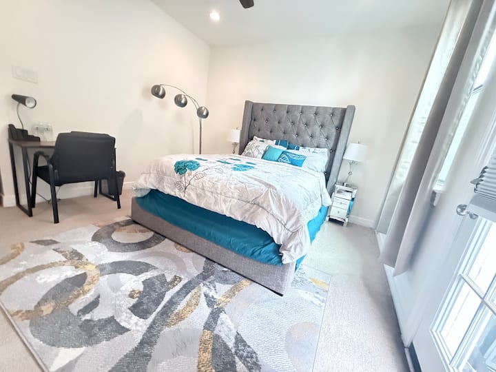 Downtown Comfy Room+ensuite Bath (Private Entry) - Houston, TX