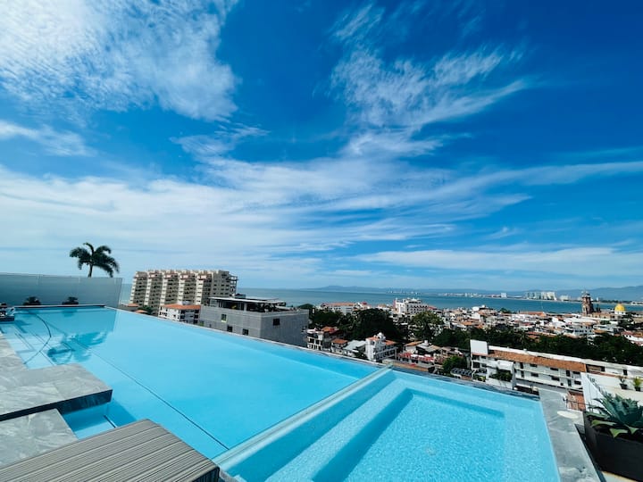 Ocean View Rooftop King Bed Zona Romantica 109 - Puerto Vallarta