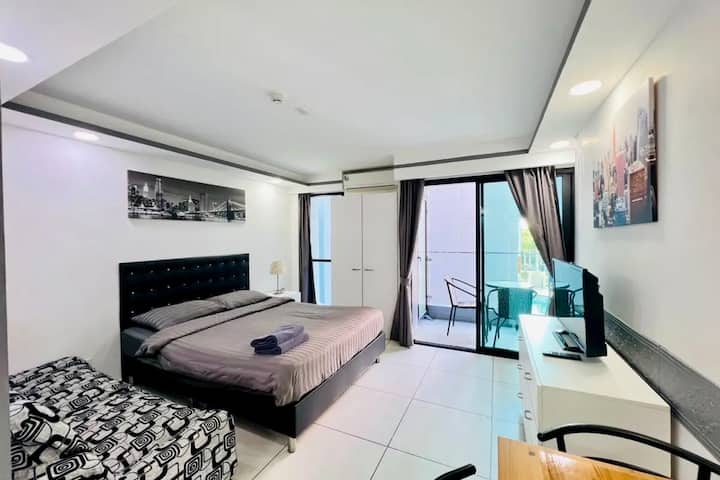 Siam Oriental / Studio - Jomtien