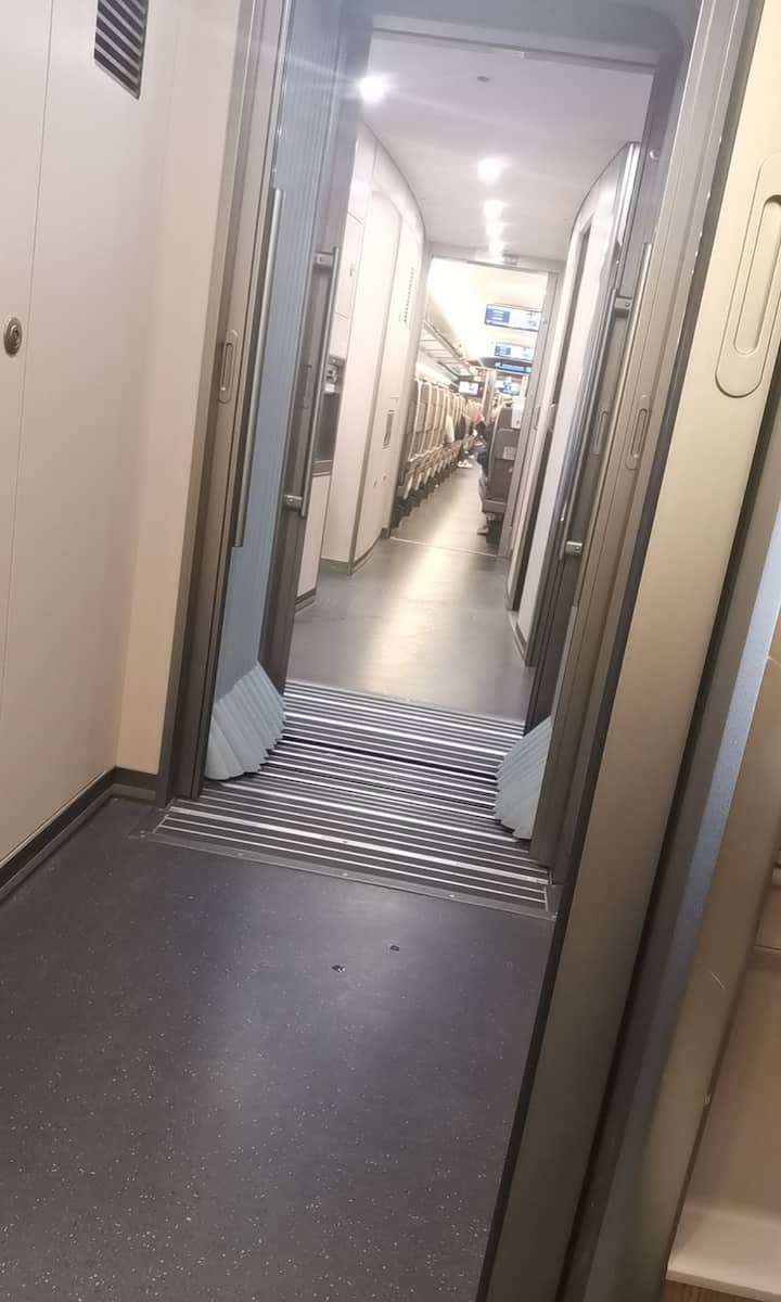 高级标配公寓套房  旺角 - Hongkong