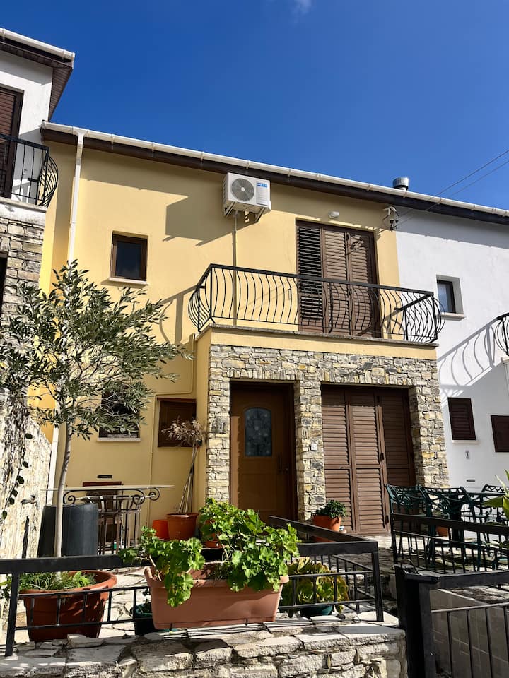 2-bedroom Getaway House In Pano Lefkara - Лефкара