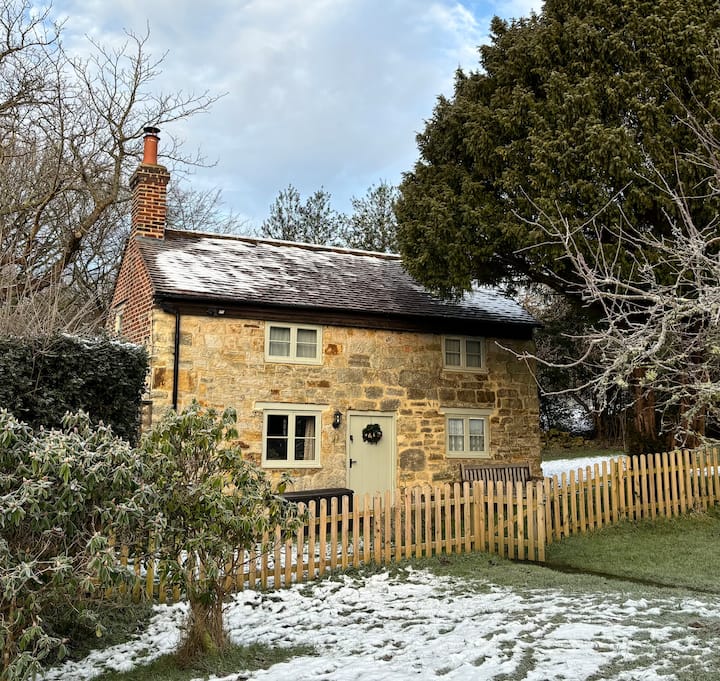 Comfortable 17th Century Cottage In Rural Location - Kent