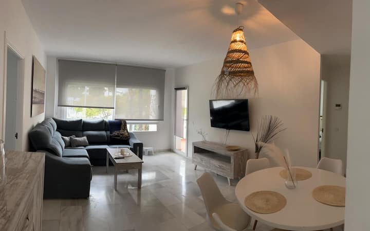 Precioso Apartamento En Primera - Marbella