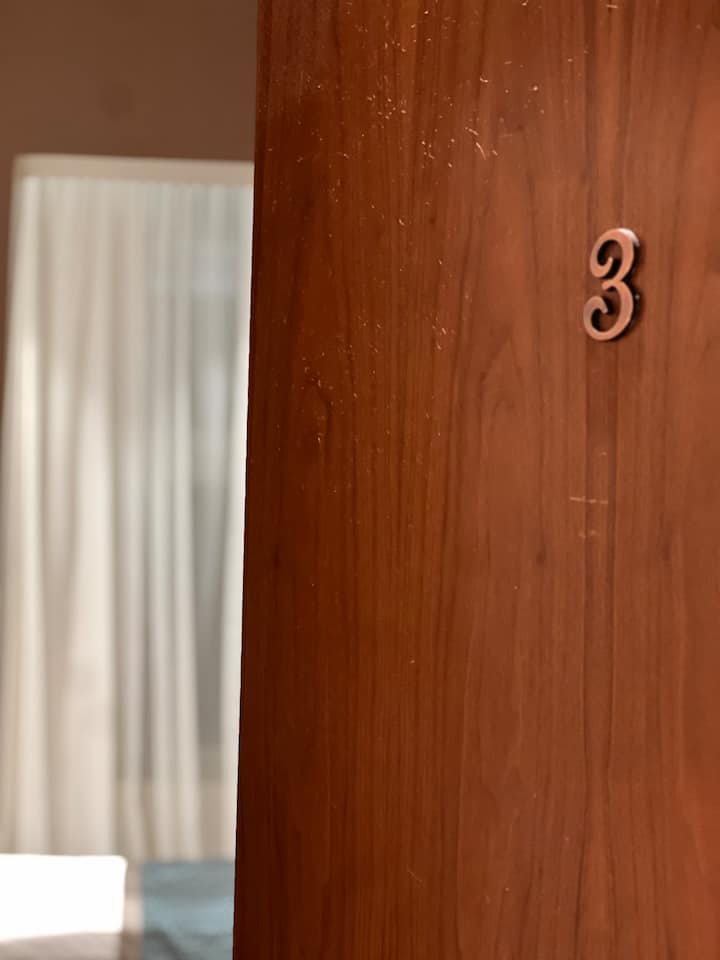Holiday Inn Hotel Villa (Room # 3) - Makkah al-Mukarramah