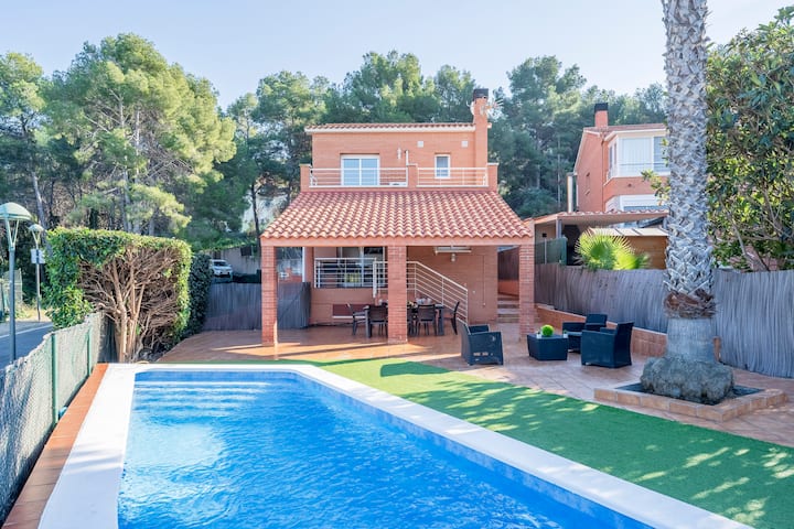 Villa Con Piscina Privada Y Jardín · Barbacoa - Altafulla