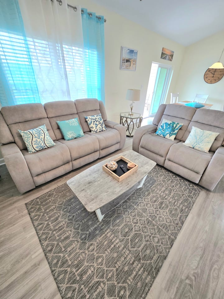 Life Is Good Close To The Beach! - Gulf Shores, AL