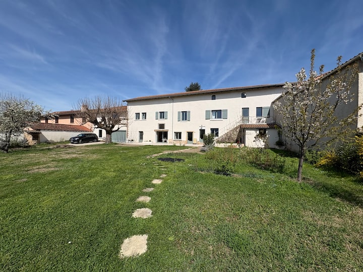 Ancienne Ferme Proche A46 - Rhône-Alpes