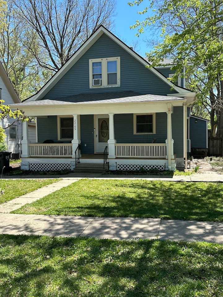 Cozy Sumner St. Suite 3 Bd 2 Ba - Lincoln, NE