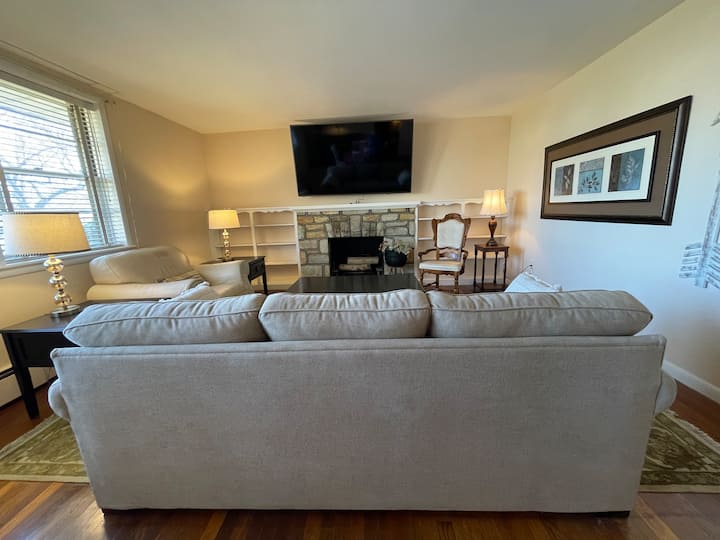 Big Retro Ranch House Near Sesame Place - Sesame Place, Hulmeville