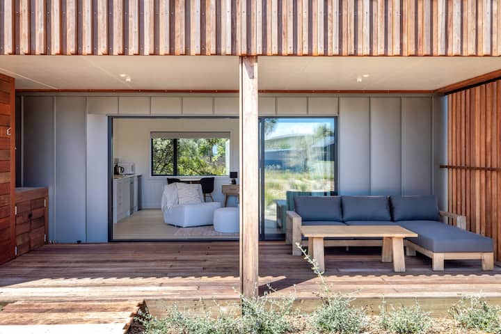 Onetangi Beach Stays - Studio 2 - Waiheke Island