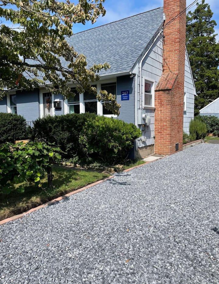 Family-friendly Cozy Home In Bay Shore - 피르 아일랜드