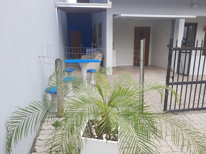 Hospedagem Da Isa
Próx. Centro E Hosp. Regional - Joinville