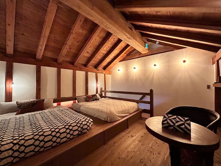 A Luxurious Stay In Japanese Historic Warehouse - Namerikawa