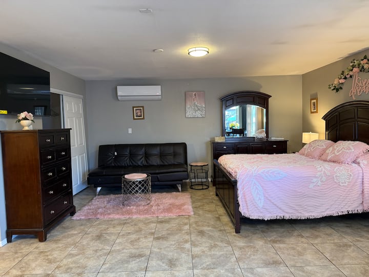 Chic Studio B W/private Yard - Roswell, NM