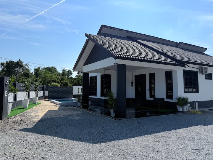 The 99 Suites - Marang