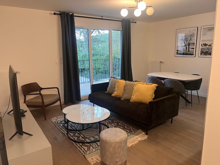 Prestegious Flat In Prime Loc. - Ferney-Voltaire