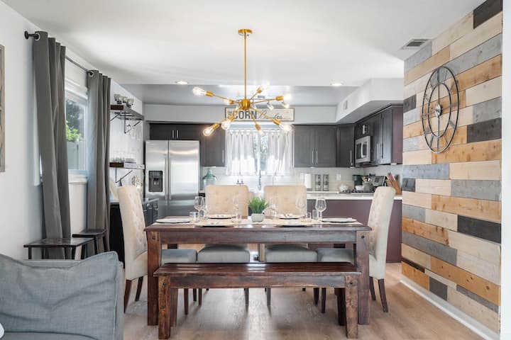 154 Newly Modern Remodeled Home - Santa Clarita, CA