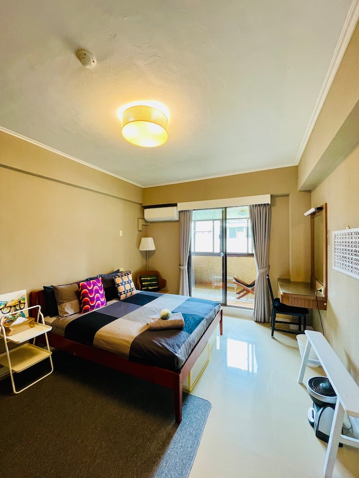 台灣大學大雙人陽台房 / H Oasis Ntu Large Double Rm W Patio. - China
