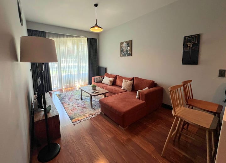 Chic 1 Br Residence In Beyoğlu; Pool, Spa, Parking - Estambul