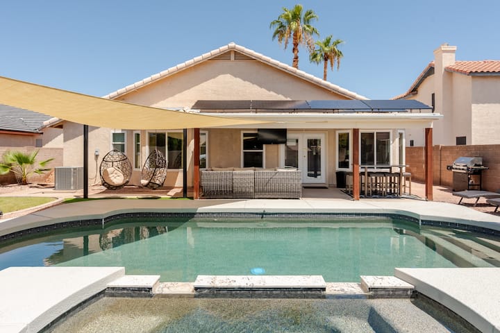 Imaginative Poolside Retreat - Arizona Museum of Natural History