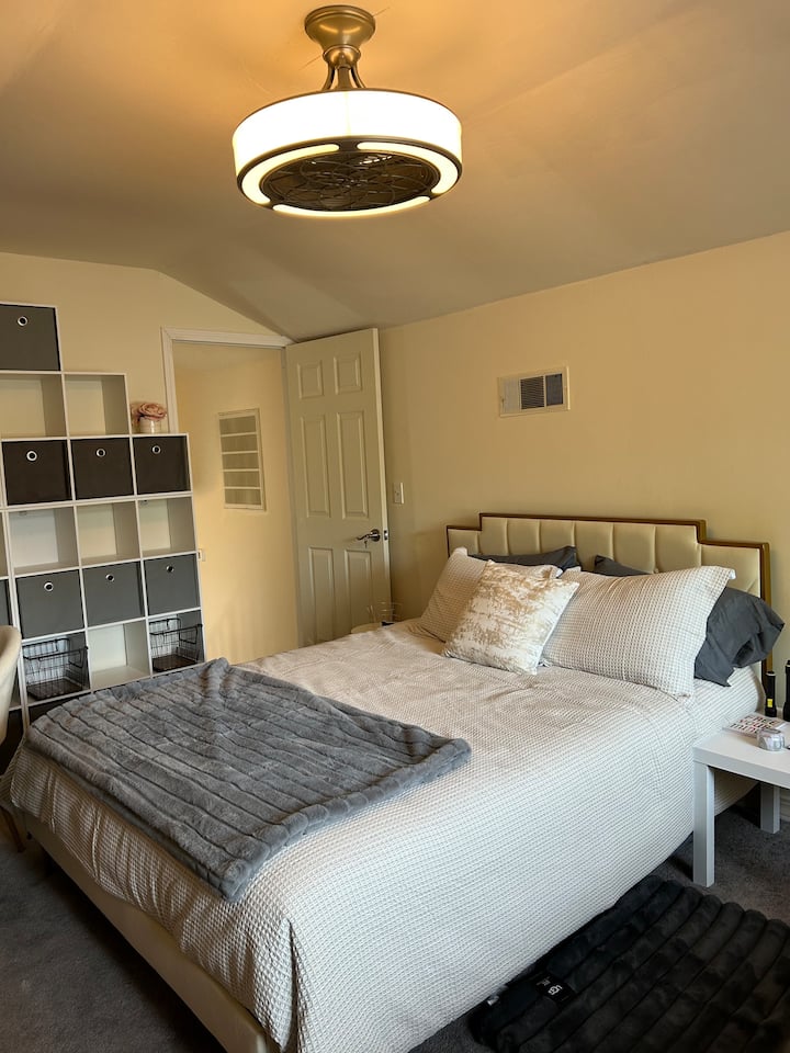 Quiet Charmer In Miracle Mile - Stockton, CA