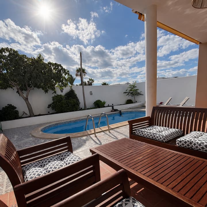 Villa Con Piscina Privada A Minutos De La Playa - Lanzarote