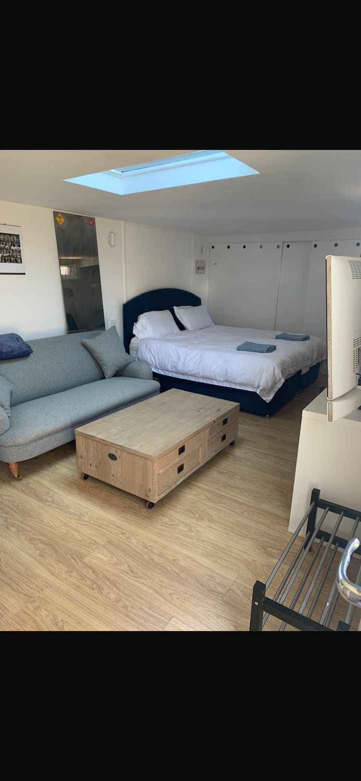 Cabin In Central Chichester - Chichester