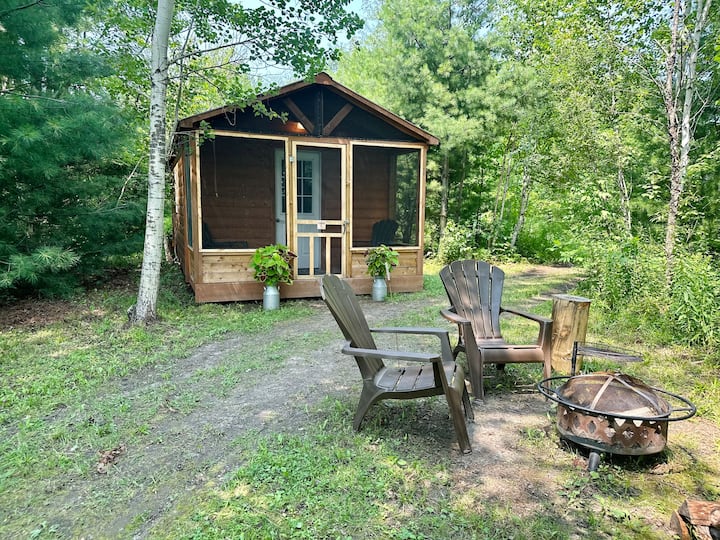 5. Tiny Log Home On The Farm, Fire Pit, Amenities - Ottawa