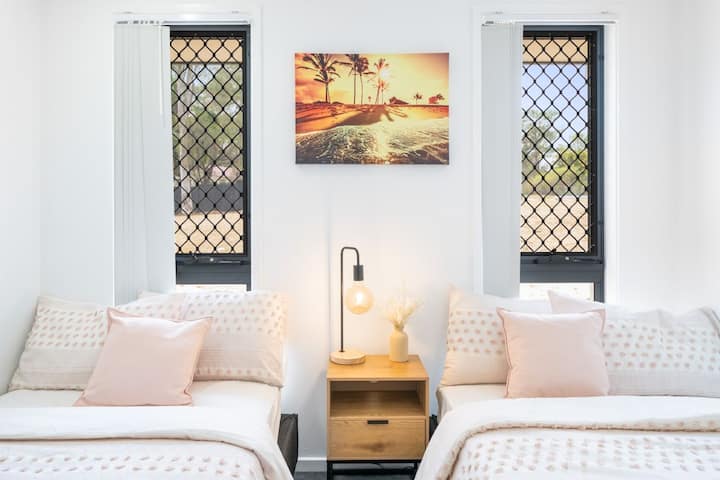 Bellbird Park Ka 3 Bedroom -Ideal West Location - Ipswich
