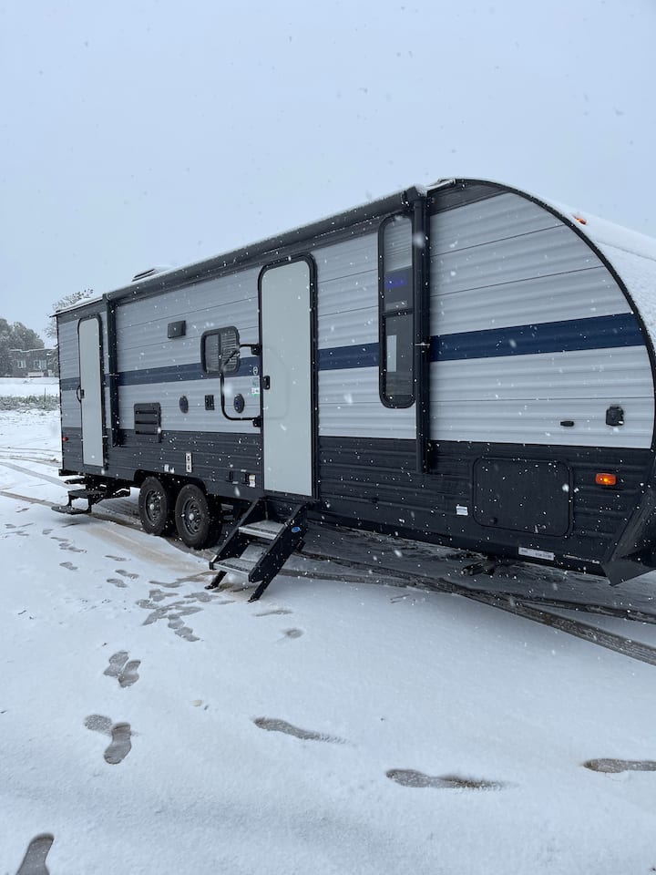 30’ - 4 Beds - Delivered Rv - Oak Glen, CA