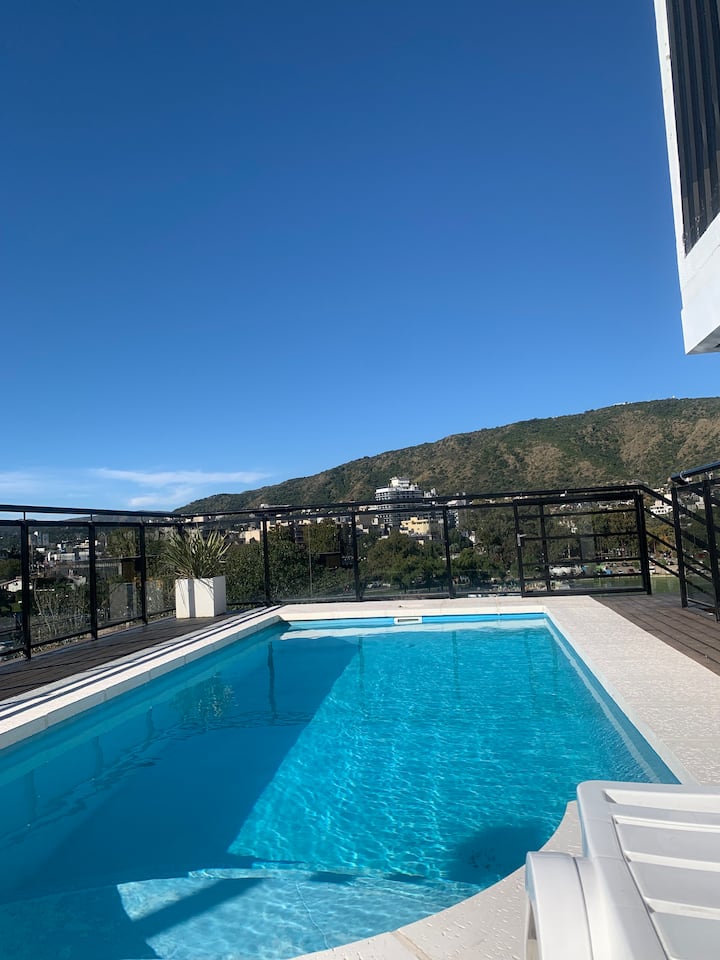 Excelente Ubicación, Moderno. - Villa Carlos Paz