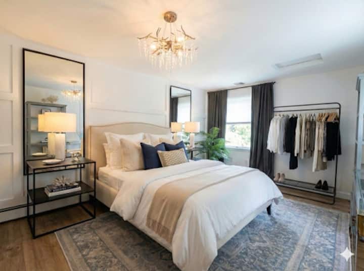 5 Min Walk To Stony Brook University - Port Jefferson, NY