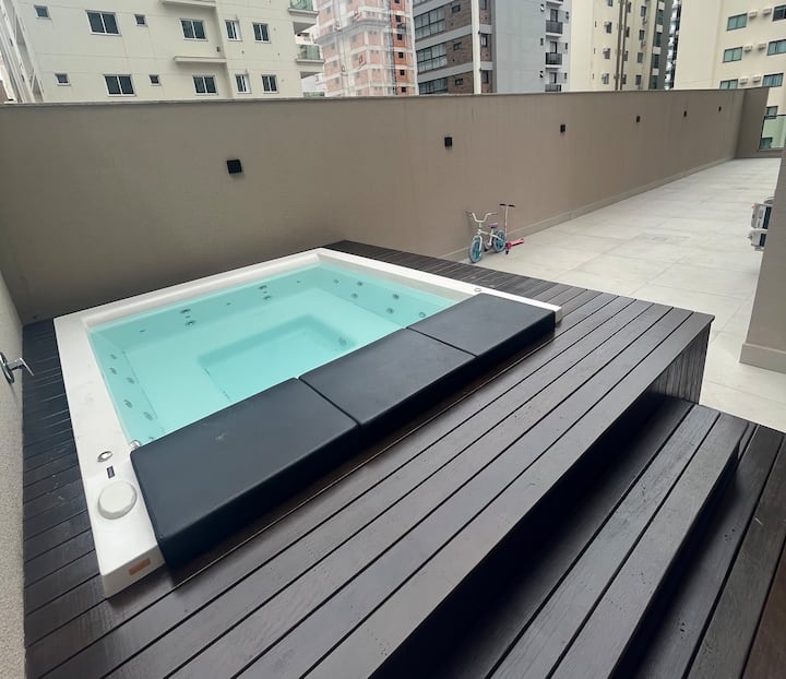 Apto Meia Praia - 3 Quartos - Ar - Sacada E Hidro - Itapema