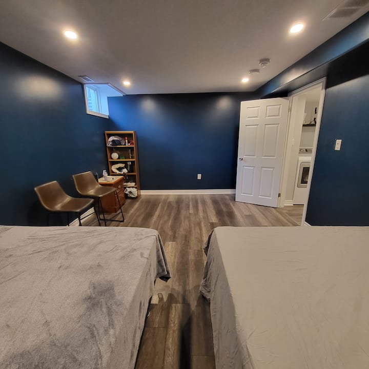 Basement Private Room - Parking - Guelph