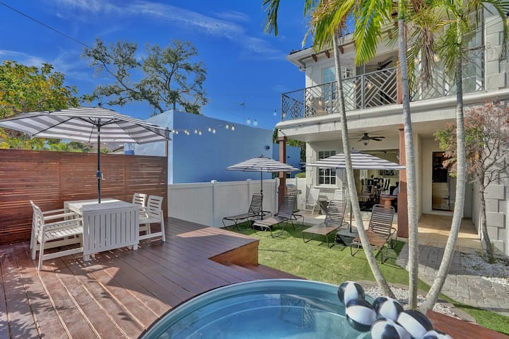 • Tarpon River House • Heat Optional Pool - Fort Lauderdale