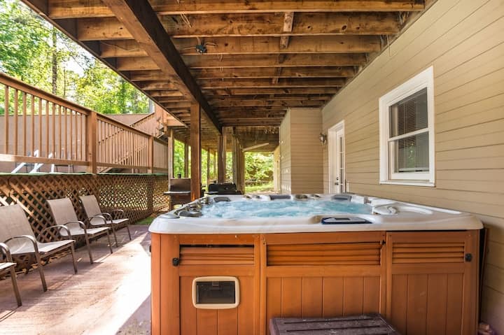 7br/4ba Gated Home Pool Hot Tub - Lithonia, GA