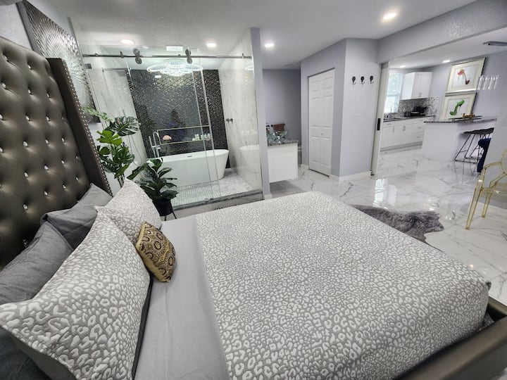 K4 Mimi’s Ste Casino - Tampa, FL