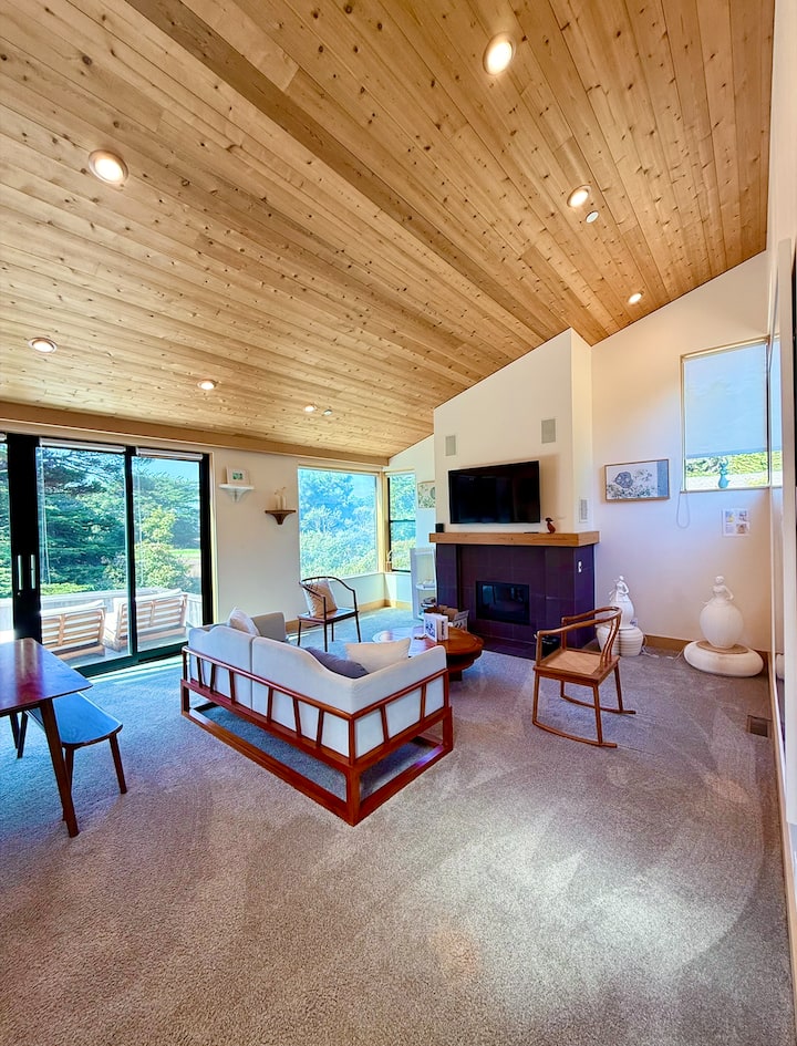 *Artnet Featured* Living With Art From Worldwide - Cooks Beach, CA