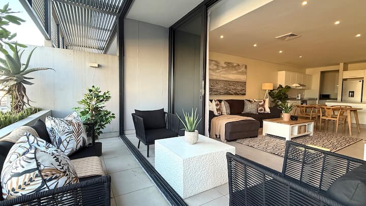Beacon Rock 7 •Serviced Daily• Umhlanga Apartment - Umhlanga