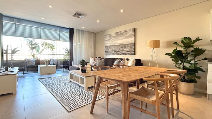 Beacon Rock 7 •Serviced Daily• Umhlanga Apartment - Umhlanga
