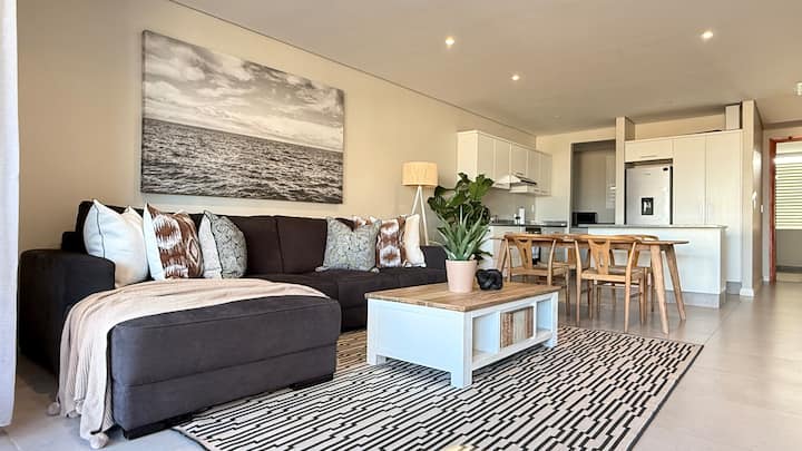Beacon Rock 7 •Serviced Daily• Umhlanga Apartment - Umhlanga