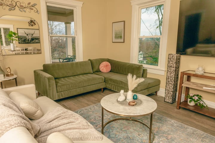 4 Bdrm W/in-law Suite - Walk To Downtown - Ann Arbor, MI