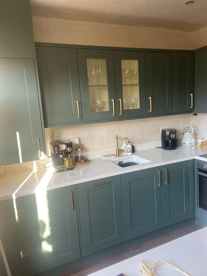 Terrace House 1km From Beach - Greystones
